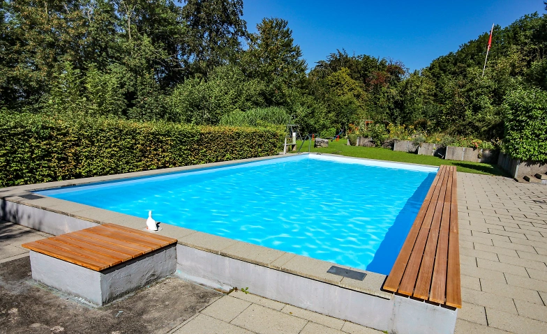 Tag der offenen Tür im Naturisten-Gelände in Aeugst in Affoltern am ...